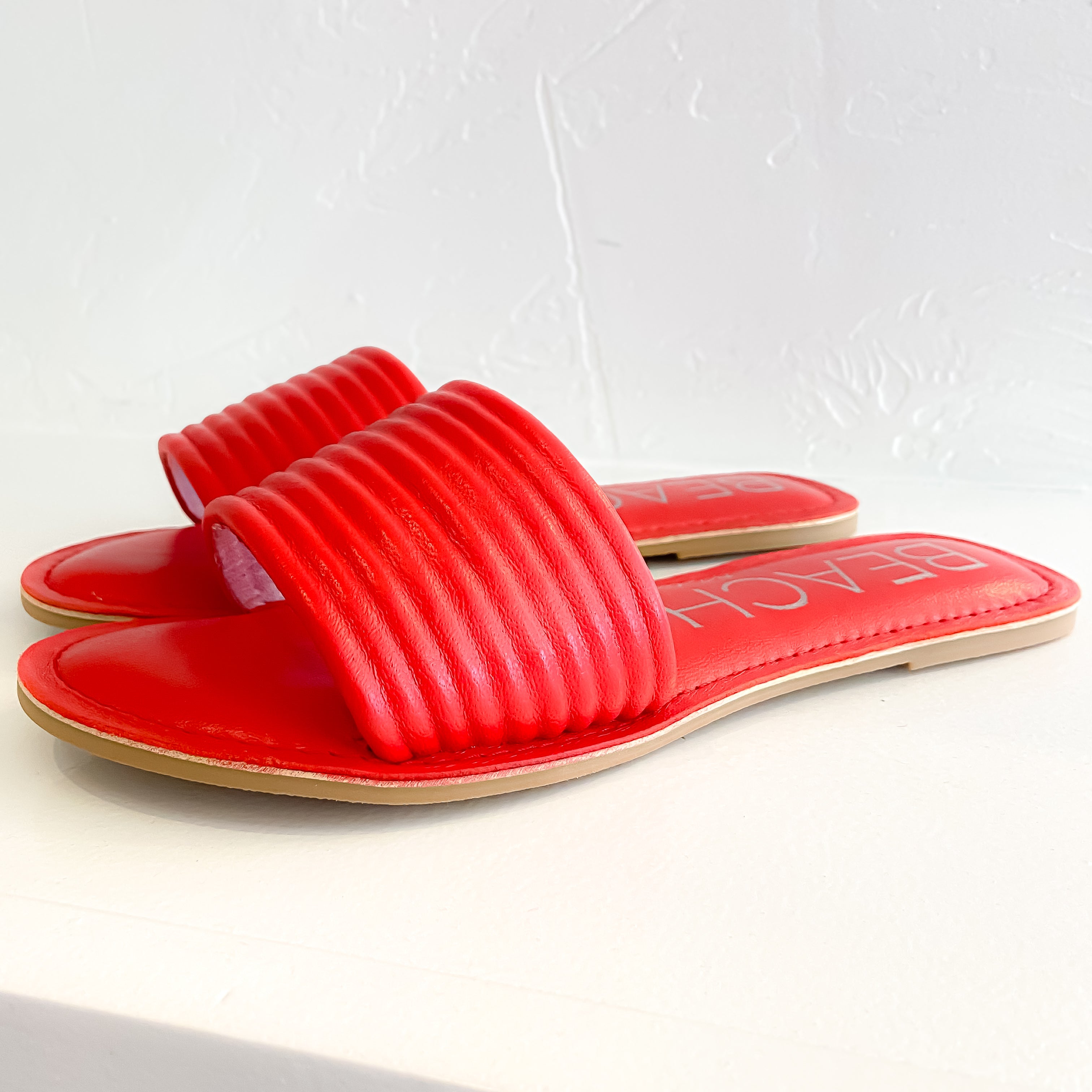 Troller Ribbed Band Slide – Dotsy's Boutique